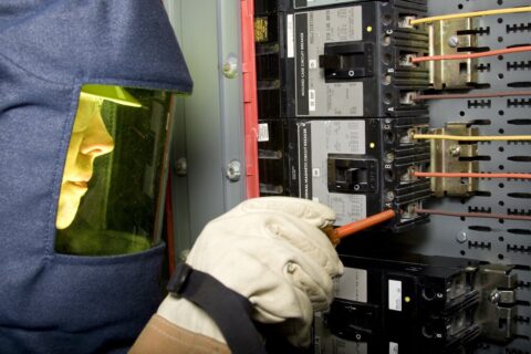 Choosing the Right PPE for Electrical Safety